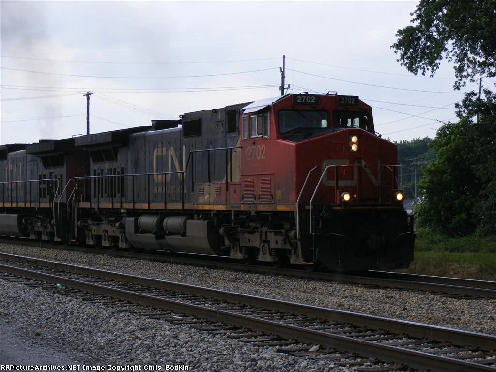 CN 2702